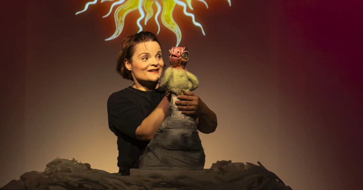„Der kleine hässliche Vogel“ – Ein Puppentheater für die ganze Familie ...